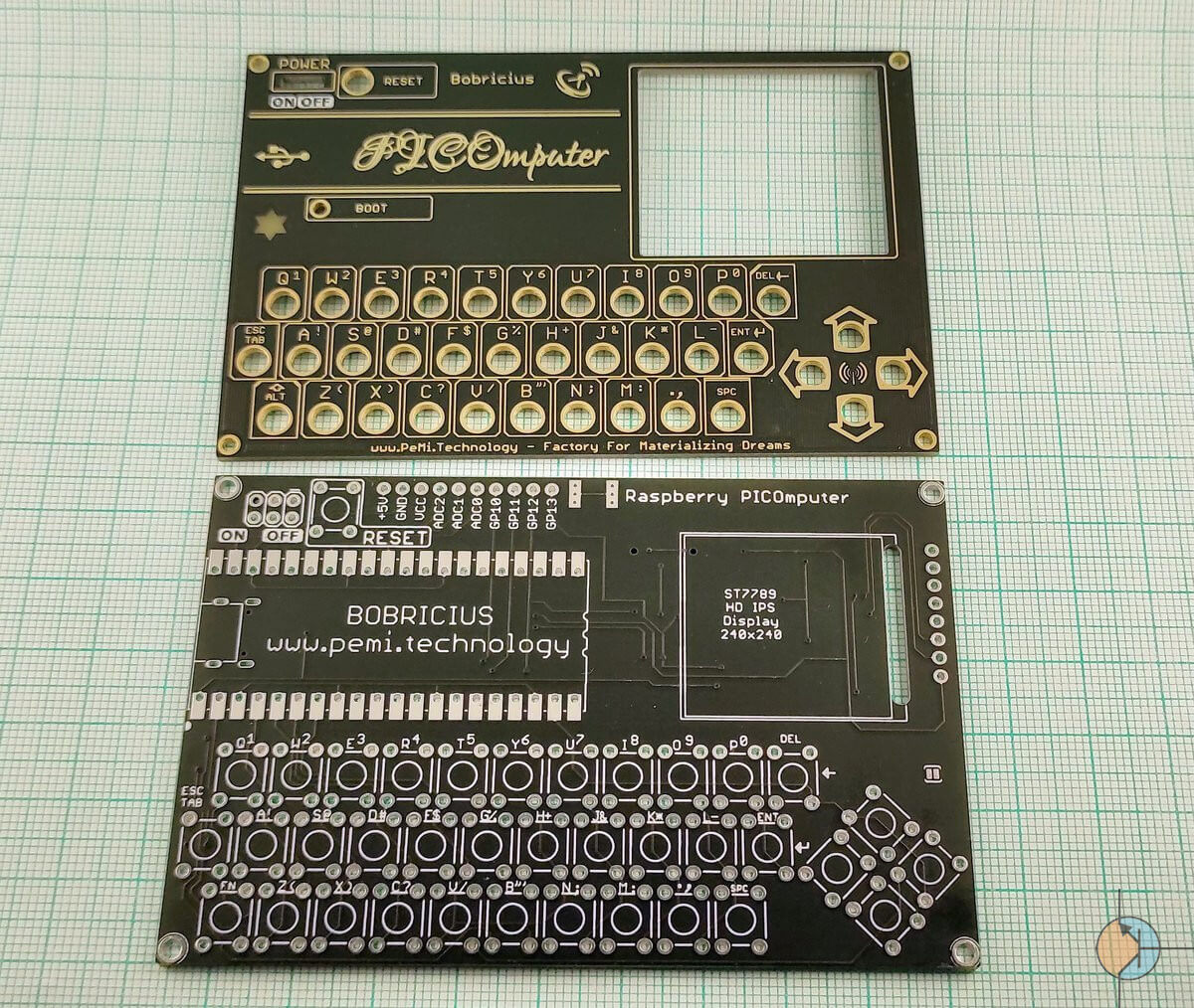 PICOmputer czyli Raspberry Pi Pico z klawiaturą QWERTY | Tranzystor.pl